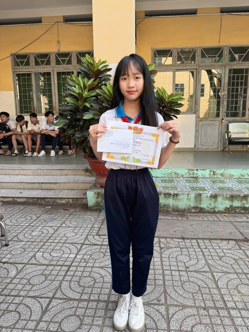 Có video - Lồn không lông 2k2 siêu phẩm xuất trong - st | Page 12 ...